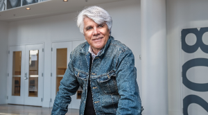 Second City Icon Andrew Alexander Looks to the Future After Friday ...