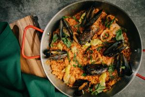 Traditional Italian Fare Flirts with Spanish Gusto At New Restaurant in ...