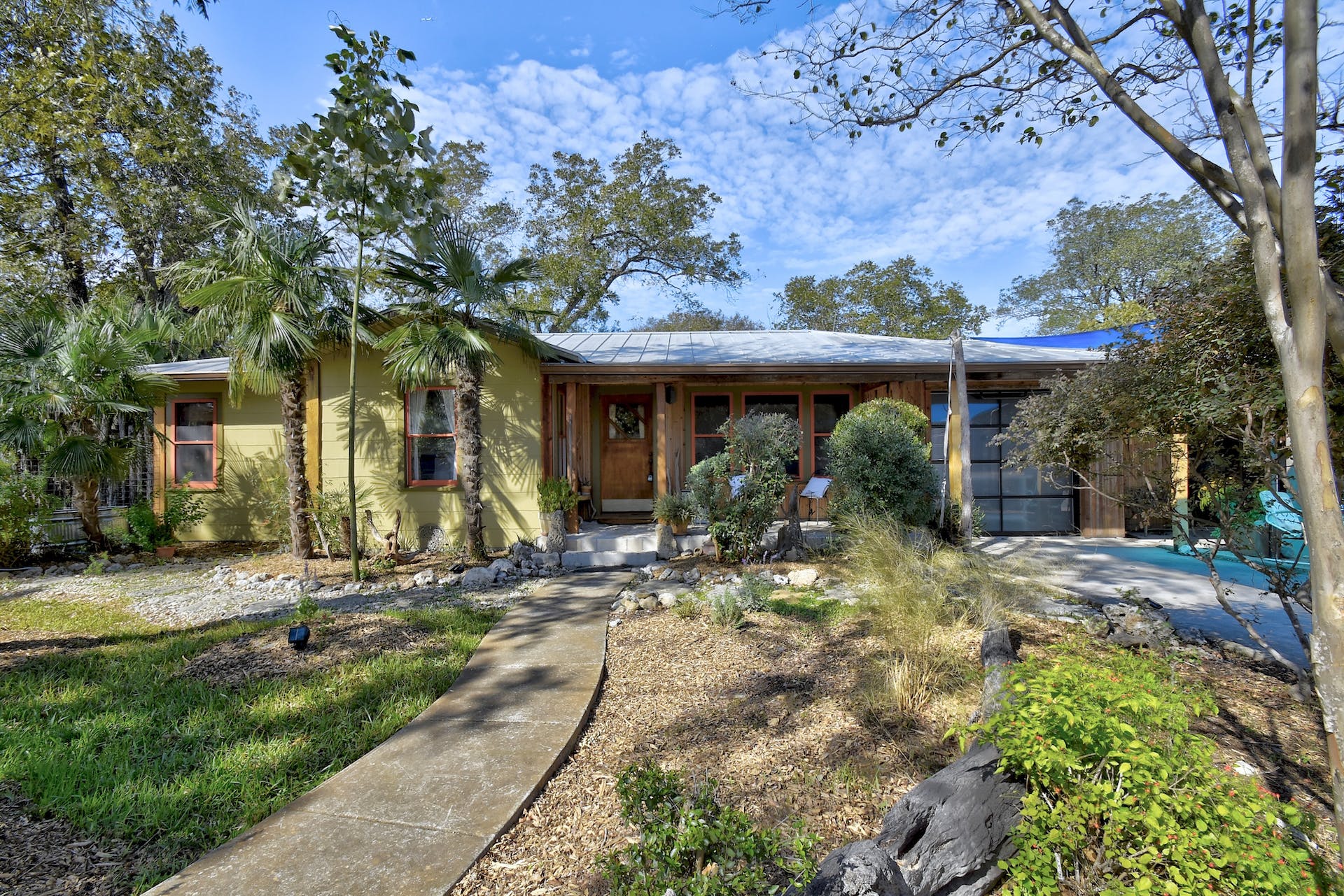 RENOVATED RANCH HOME OFFERS SUSTAINABLE LIVING | Global Real Estate Watch