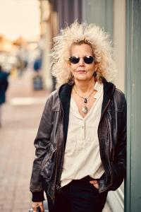 Post-Punk Rock-n-Roller Vicki F Takes a Trip Downtown with Petula Clark ...