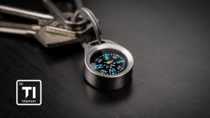 The World's First Interchangeable Coin-Sized Compass by Septem Studio ...