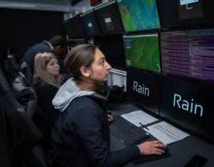 Rain remotely commands Black Hawk helicopter for firefighting missions ...