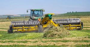 Oxbo Launches 2228 Twin Merger - AFV NEWS