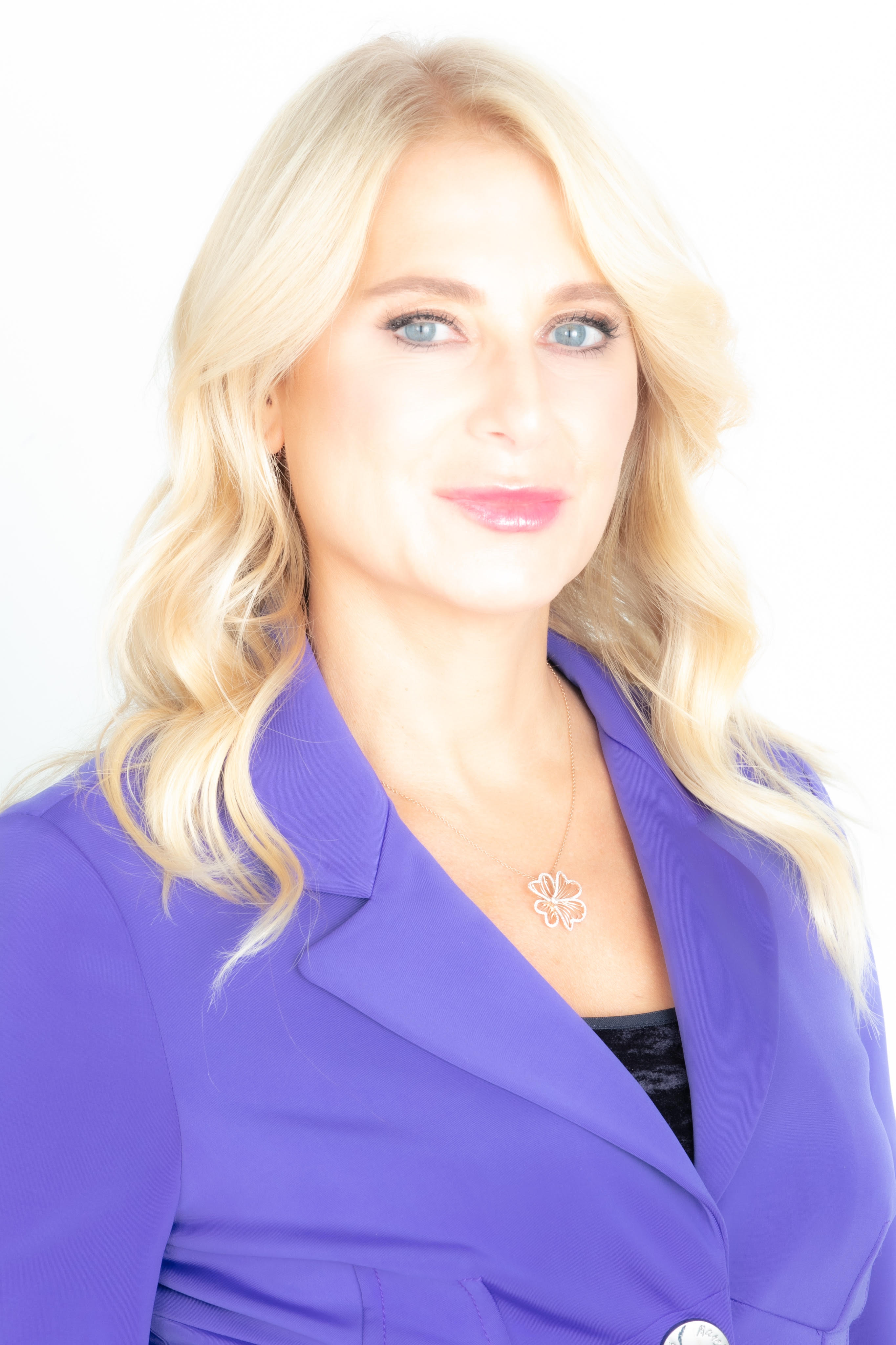 Ruth Katz's Instagram, Twitter & Facebook on IDCrawl