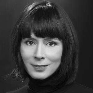 "A Sculptor's Wife": An Intimate Exploration of Sacrifice and Artistry ...