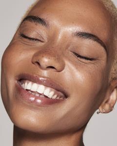 Courtney Dailey Photography Illuminates Osmosis Skincare in Striking ...