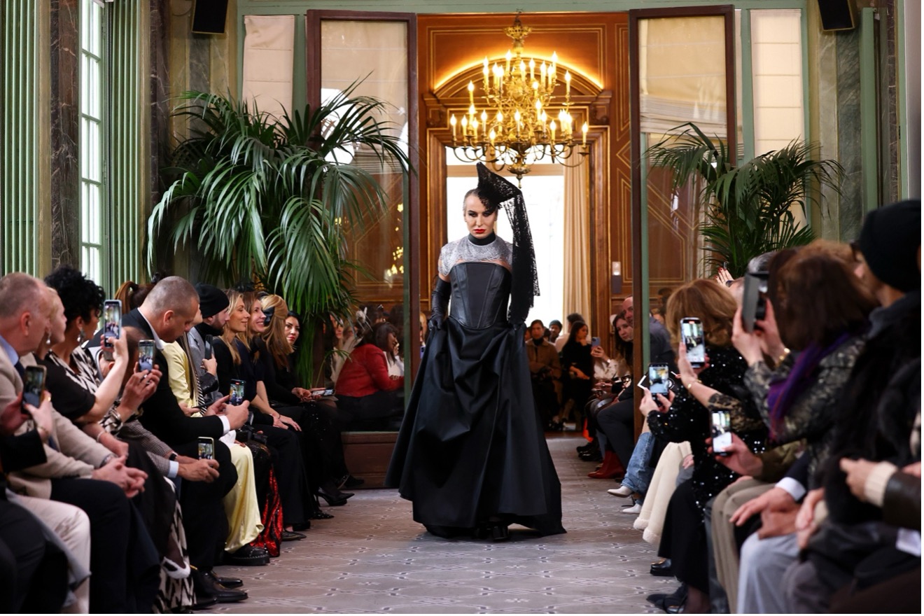 Peric en Paris! - Elton Ilirjani Opens and Closes Suzana Peric Paris ...