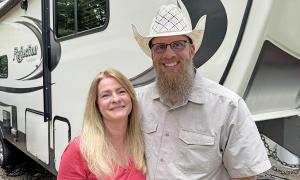 Discovering a Better RV Life with Solar Power - AFV NEWS
