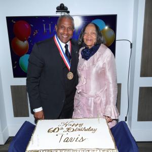Tavis Smiley Honored with Presidential Lifetime Achievement Award for ...