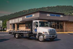 Hino Trucks and Miller Industries Unveil 2025 Museum Auction Truck to ...