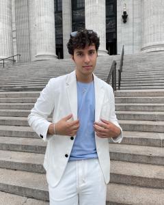 Upstate New York Pre Med Student Becomes Internet Sensation and ...